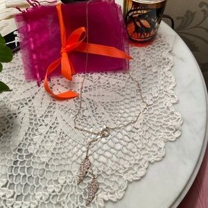 Victoria's Secret | Jewelry | 32 Victorias Secret Limited Edition Gold ...